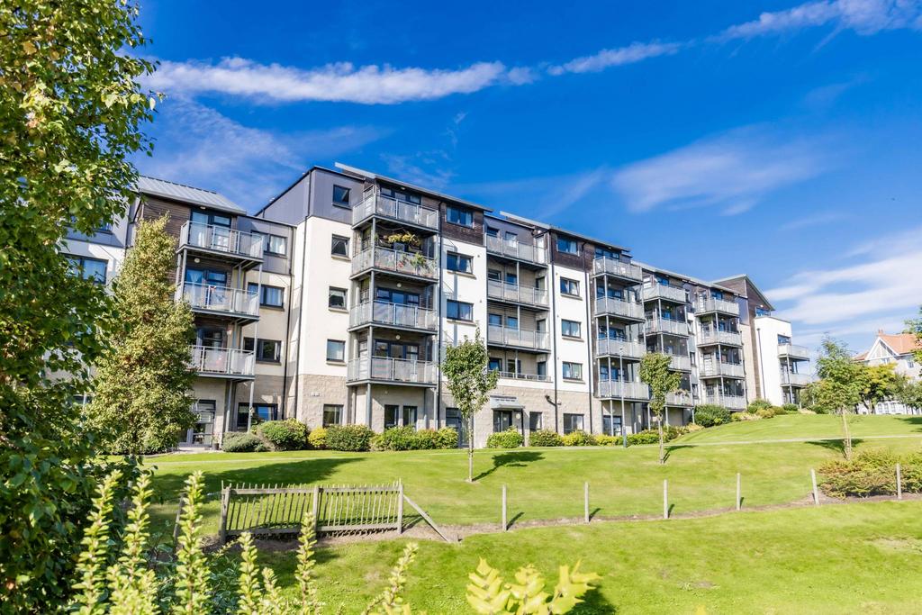 67 Cordiner Place, Aberdeen, AB24 4SB 2 bed flat for sale - £175,000