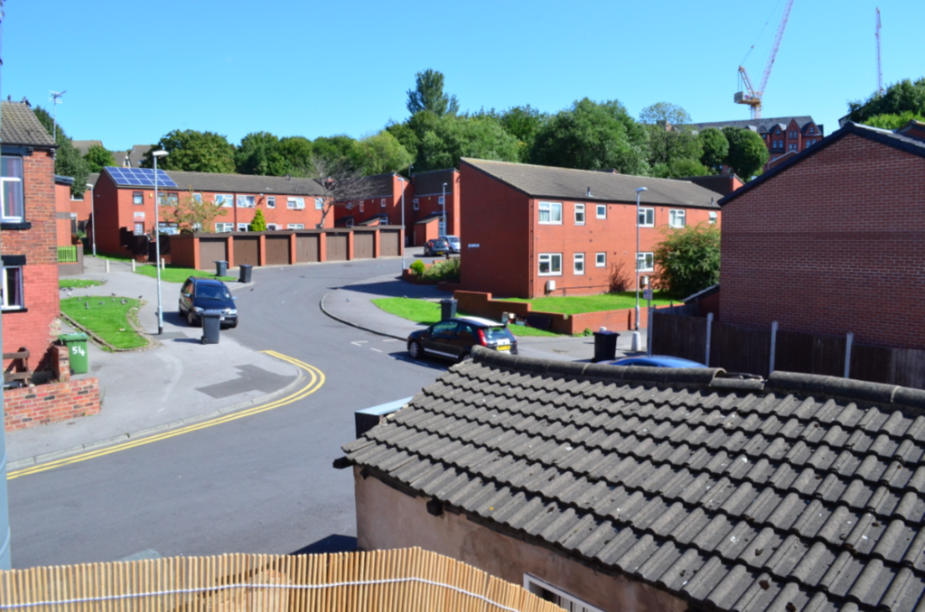 Leeds LS3 3 bed flat to rent - £975 pcm (£225 pw)