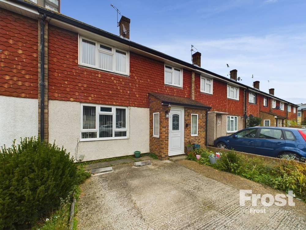 Spelthorne Grove, Sunbury-on-Thames... 3 bed terraced house - £400,000