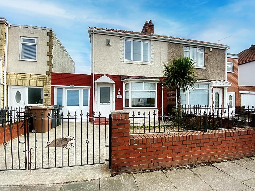 Churchill Street, Howdon, Wallsend 2 bed semi-detached house - £150,000