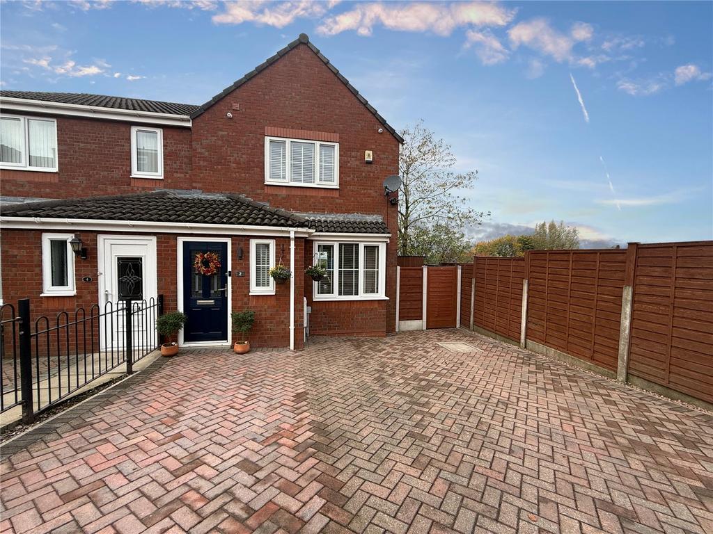 Arlington Close, Royton, Oldham... 3 bed semi-detached house - £269,950