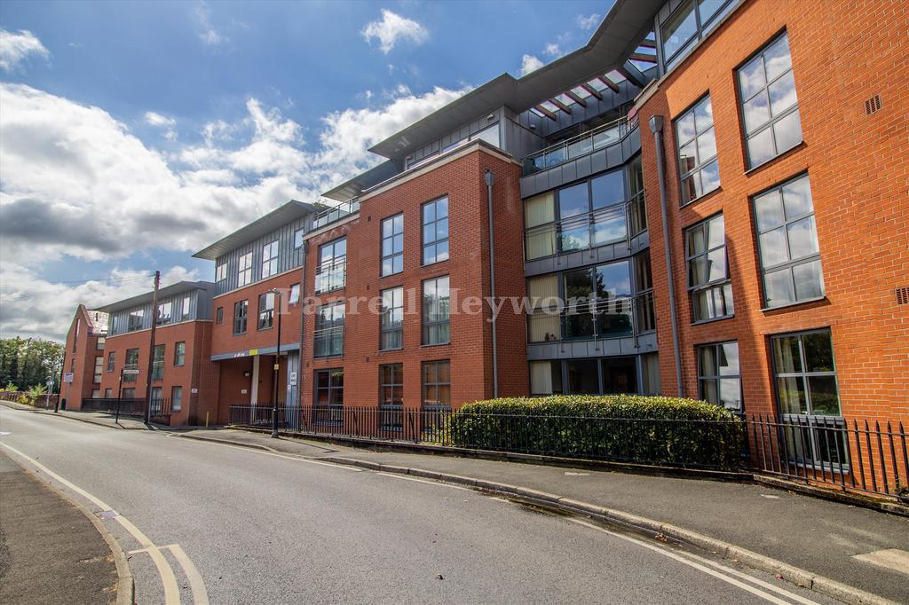 East Cliff, Preston PR1 2 bed flat - £850 pcm (£196 pw)