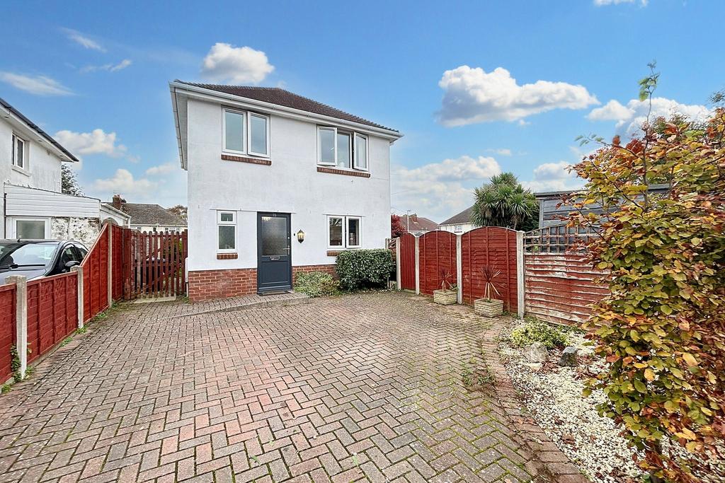Parkstone 3 bed detached house for sale - £335,000