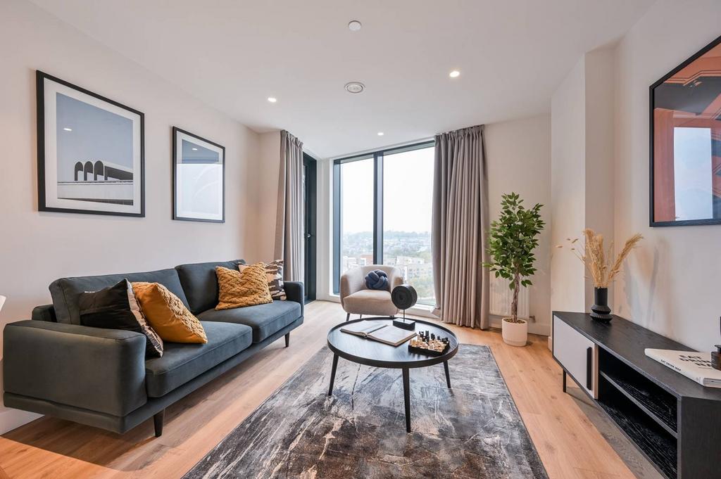 Pinnacle Tower, Lewisham, London, SE13 1 bed flat - £1,820 pcm (£420 pw)