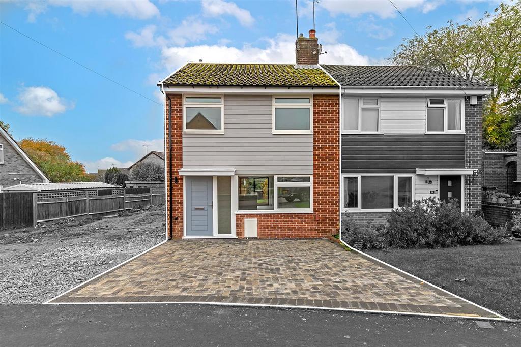 Chiltern Road, St. Albans 3 bed semi-detached house - £675,000