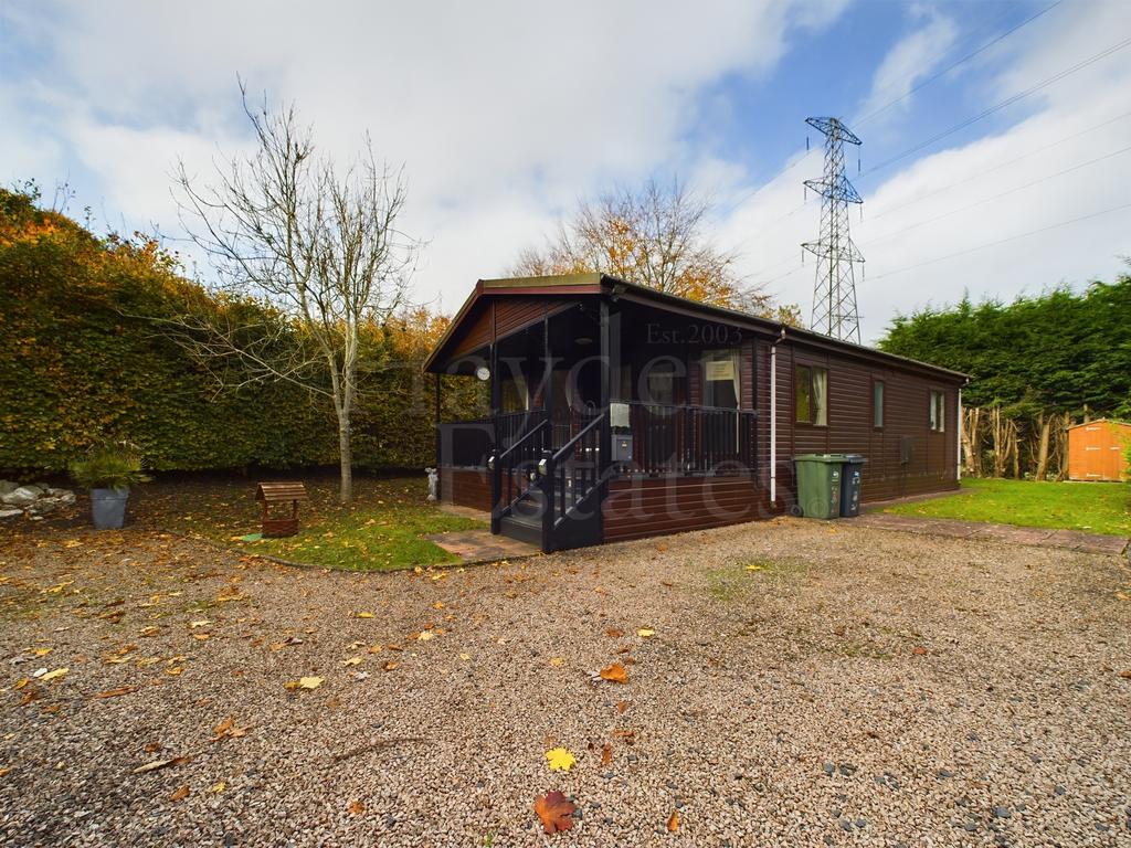 Astley Burf, DY13 0SB 2 bed park home for sale - £170,000