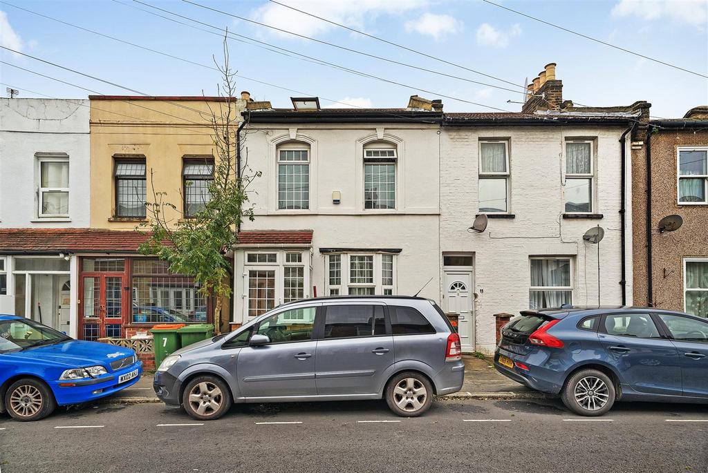 Gough Road, London 5 bed terraced house - £550,000