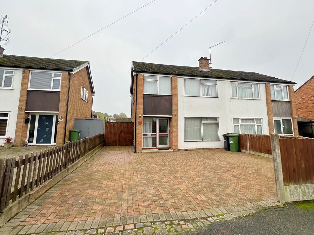 Brickfields Road, Worcester 3 bed semi-detached house - £230,000