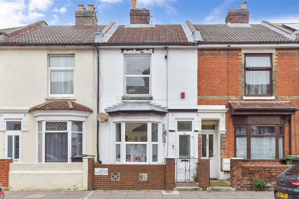 Clive Road, Portsmouth, Hampshire 3 bed terraced house - £245,000
