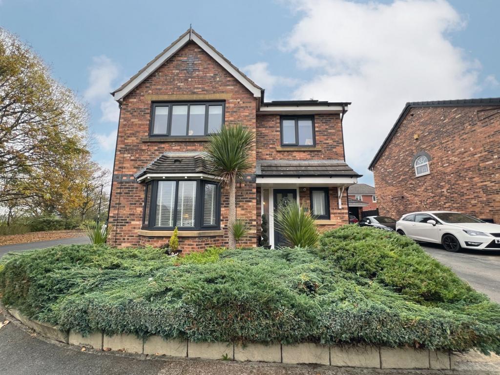 Kings Close, Staining FY3 4 bed detached house - £325,000