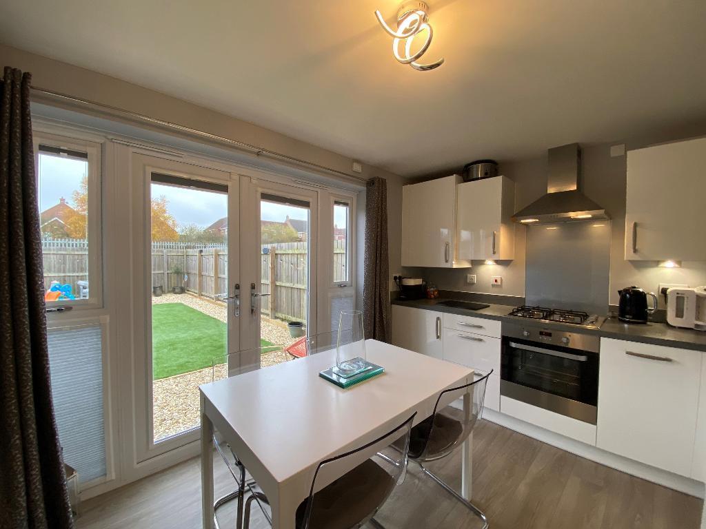 Spitfire Drive, Brough, HU15 1YP 2 bed semi-detached house - £199,950