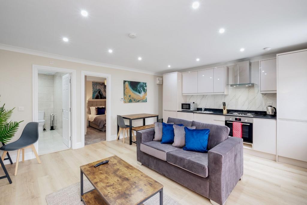 CG Deanway 02 1 bed apartment to rent - £3,705 pcm (£855 pw)