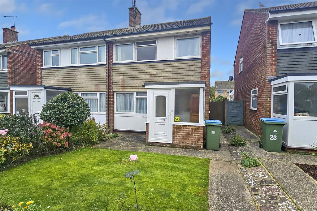 Kirdford Close, Rustington... 3 bed semi-detached house - £275,000