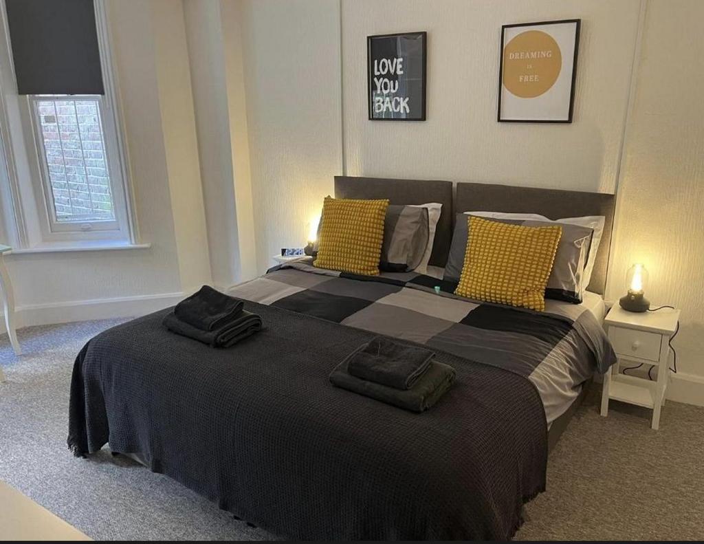 St. Peters Road, Bournemouth BH1 1 bed apartment - £1,100 pcm (£254 pw)