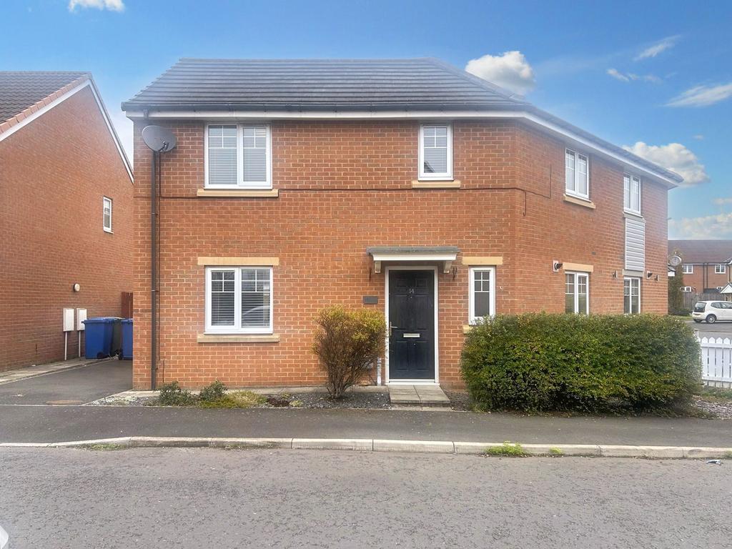 Pickering Close, Cramlington... 3 bed semi-detached house - £195,000