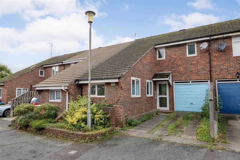 Cook Road, Horsham 2 bed terraced house - £340,000