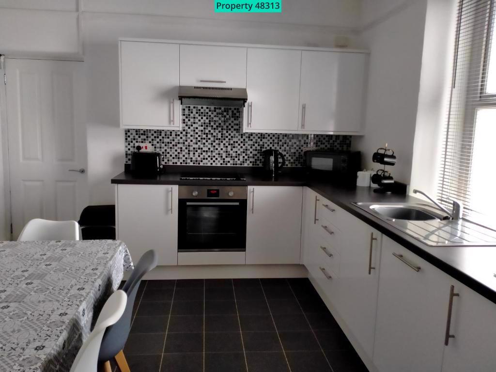 136 Samlet Road, Llansamlet, Swansea... 3 bed semi-detached house - £ ...