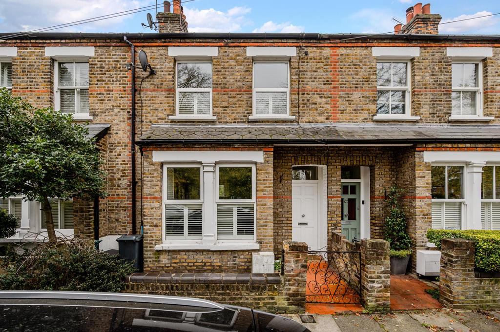 Lateward Road, Brentford, TW8 3 bed terraced house - £825,000