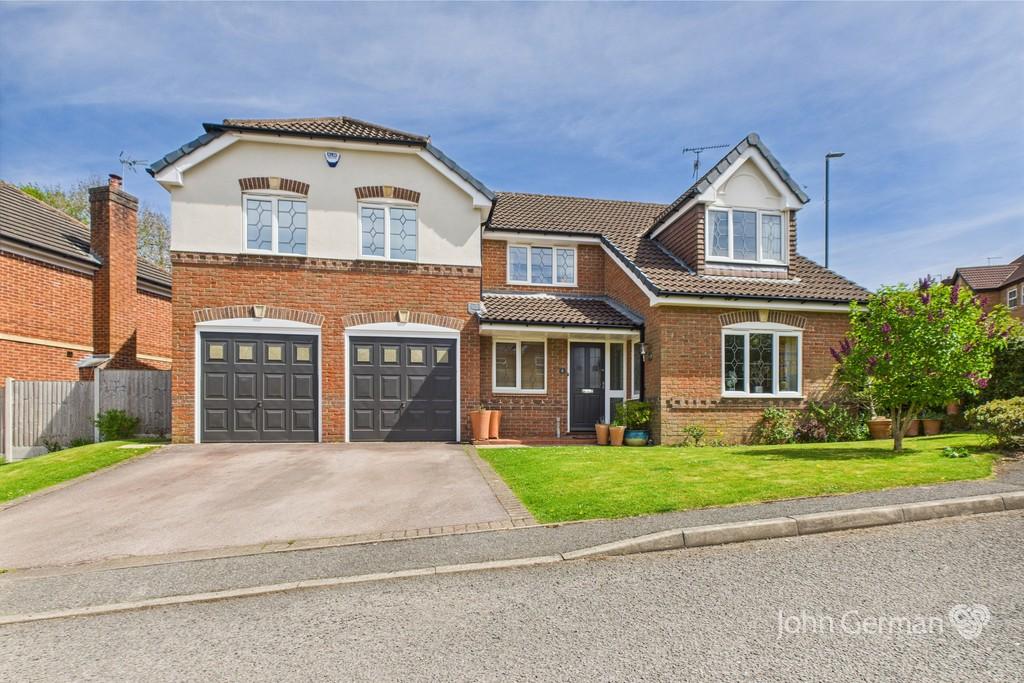 Quixhill Close, Ashbourne 5 bed detached house for sale - £500,000