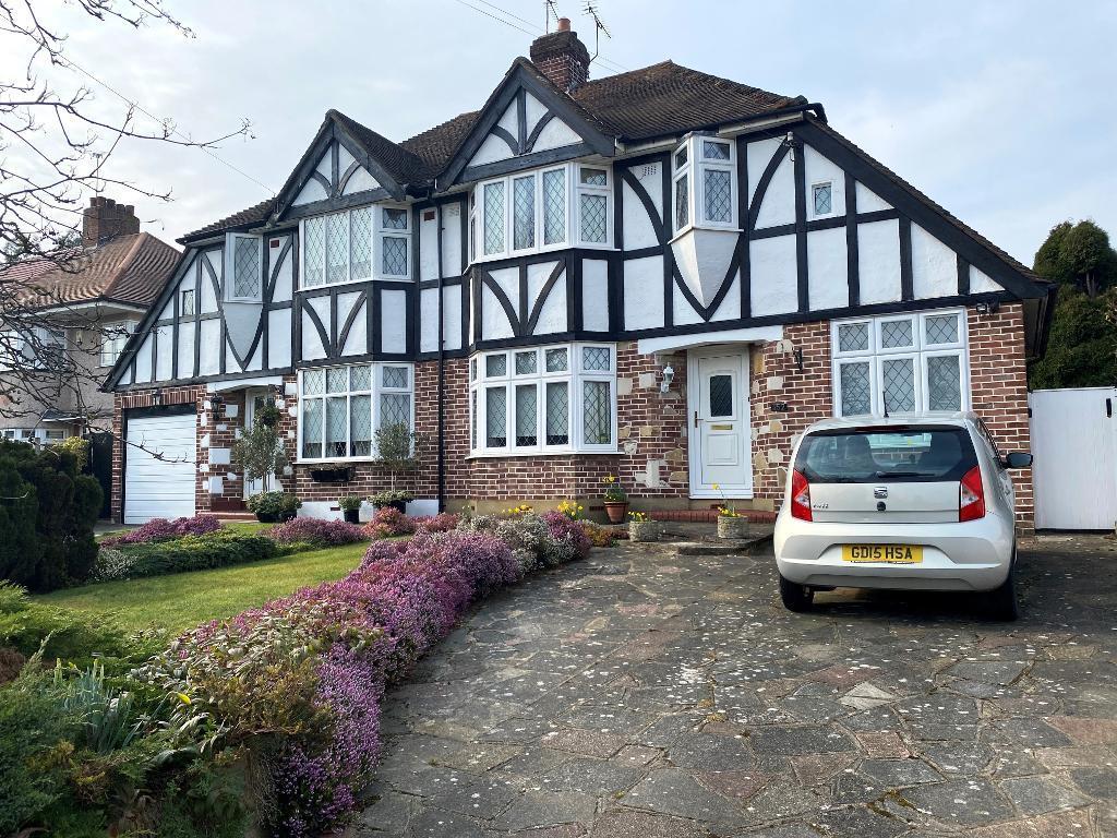 Tubbenden Lane, Orpington, Kent, BR6 9PT 4 bed semi-detached house - £ ...