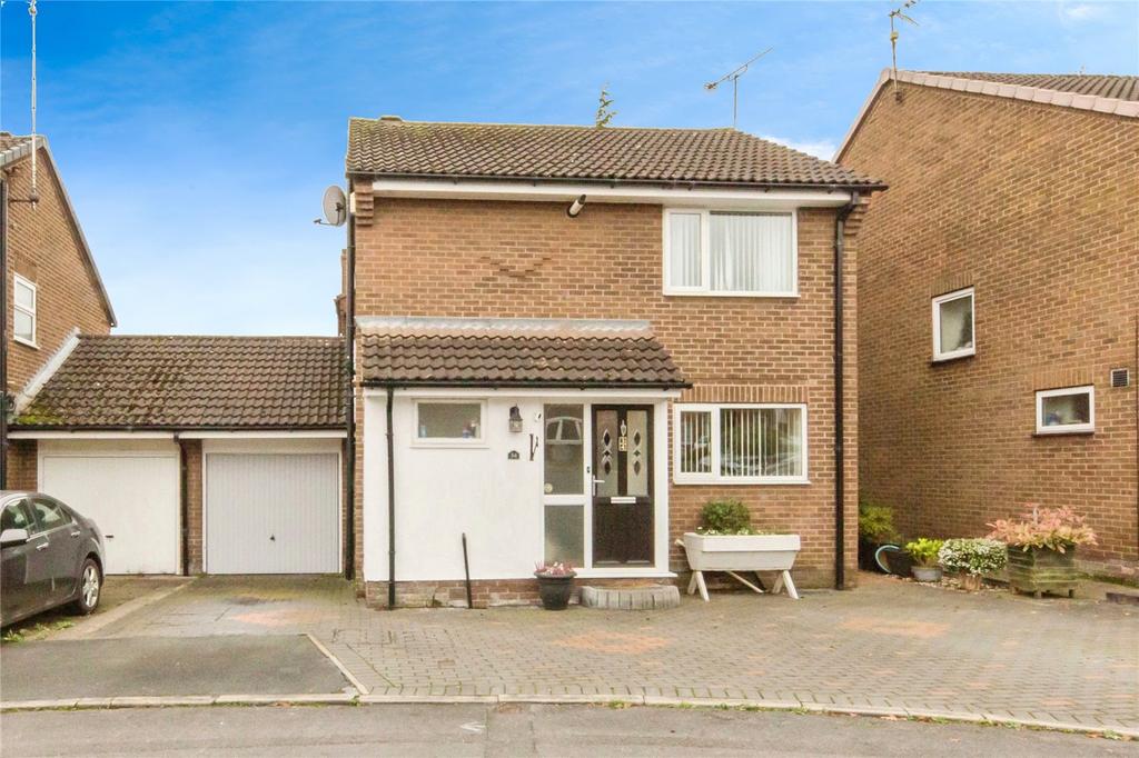 Nevis Drive, Crewe, Cheshire, CW2 3 bed detached house for sale - £290,000