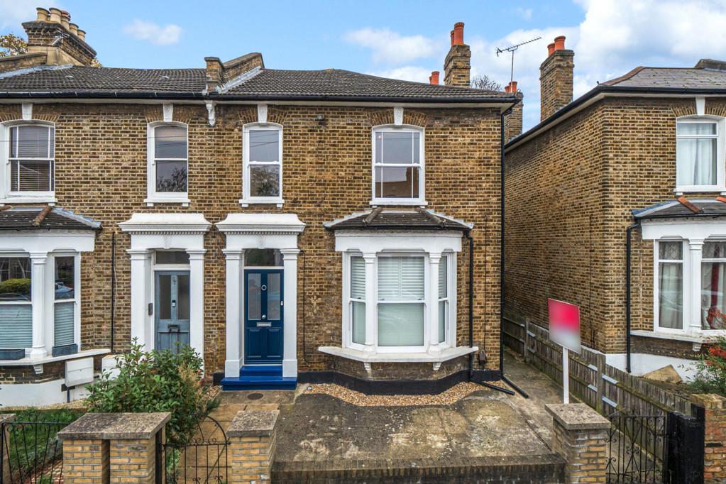 Bonfield Road, London 1 bed maisonette - £325,000