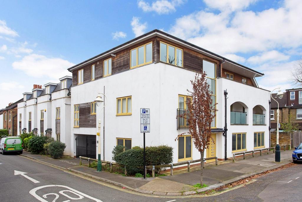 Northfield Road, Northfields, Ealing... 2 bed flat - £530,000