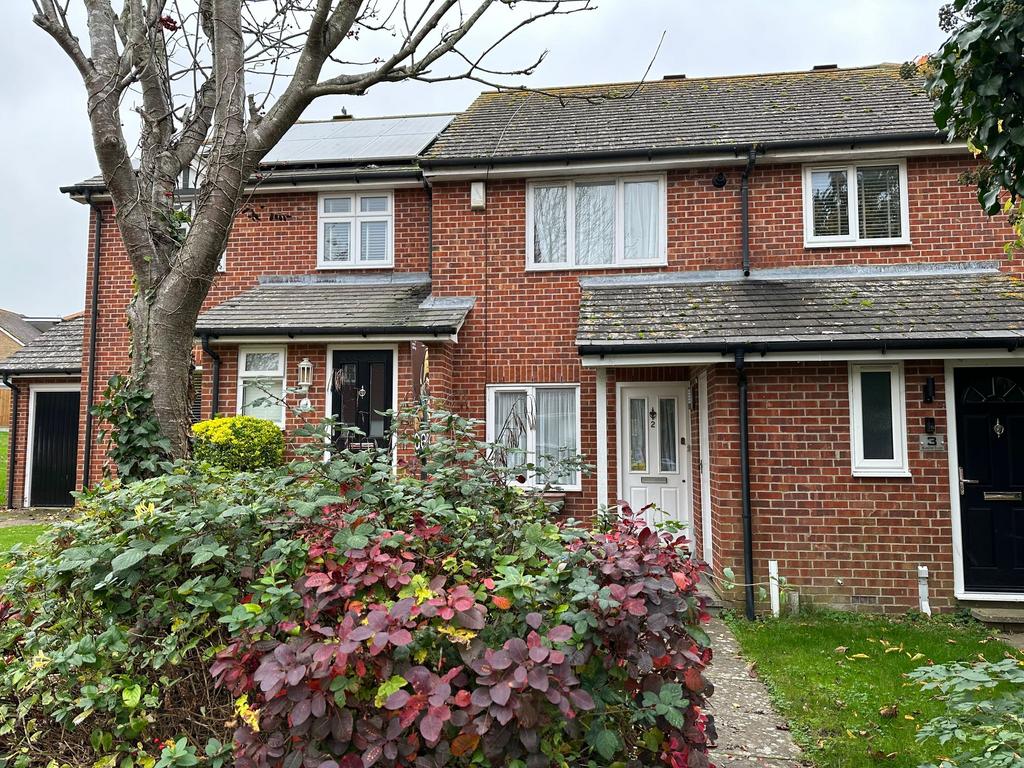 Burgess Close, Minster, CT12 2 bed terraced house - £1,095 pcm (£253 pw)