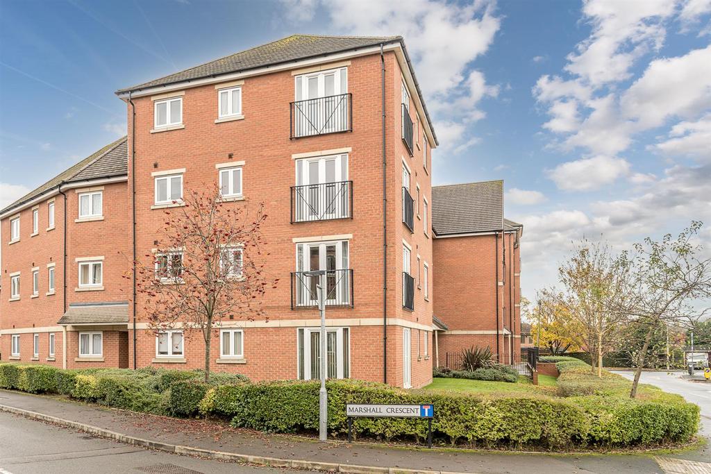 Marshall Crescent, Wordsley, DY8 5TA 2 bed apartment - £145,000
