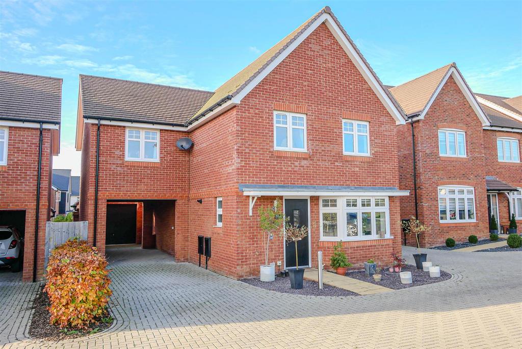 Newbury Hill View, Stadhampton OX44 5 bed house - £550,000