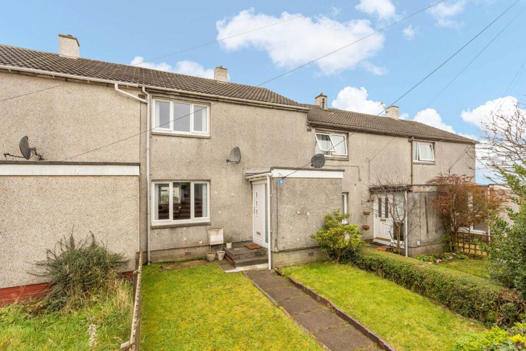Northfield Cottages, West Lothian EH55 2 bed terraced house - £135,000