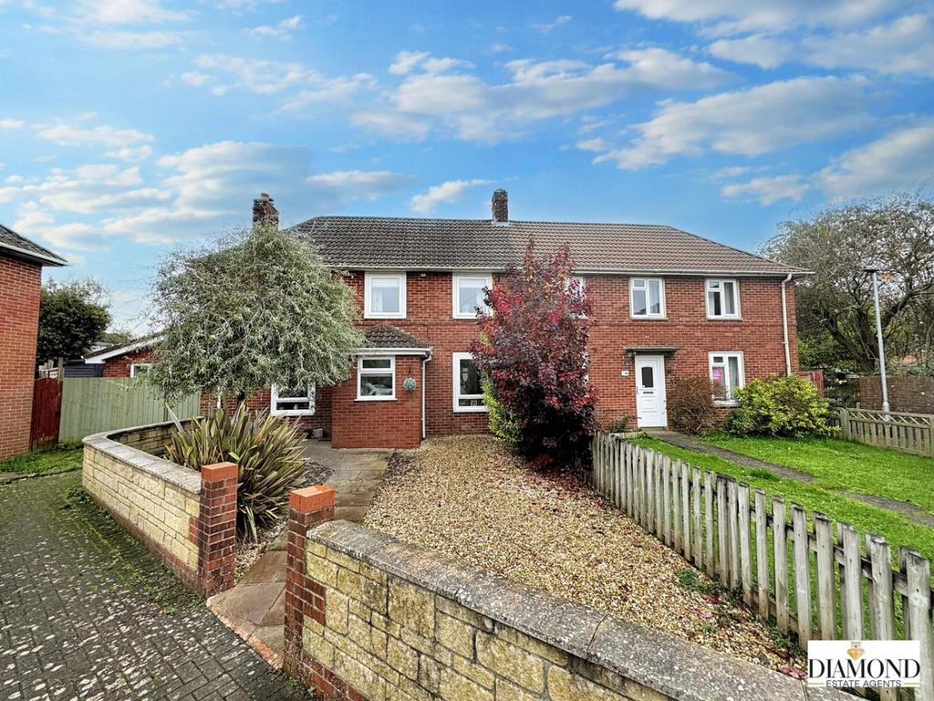 The Walronds, Tiverton, EX16 4 bed detached house - £330,000