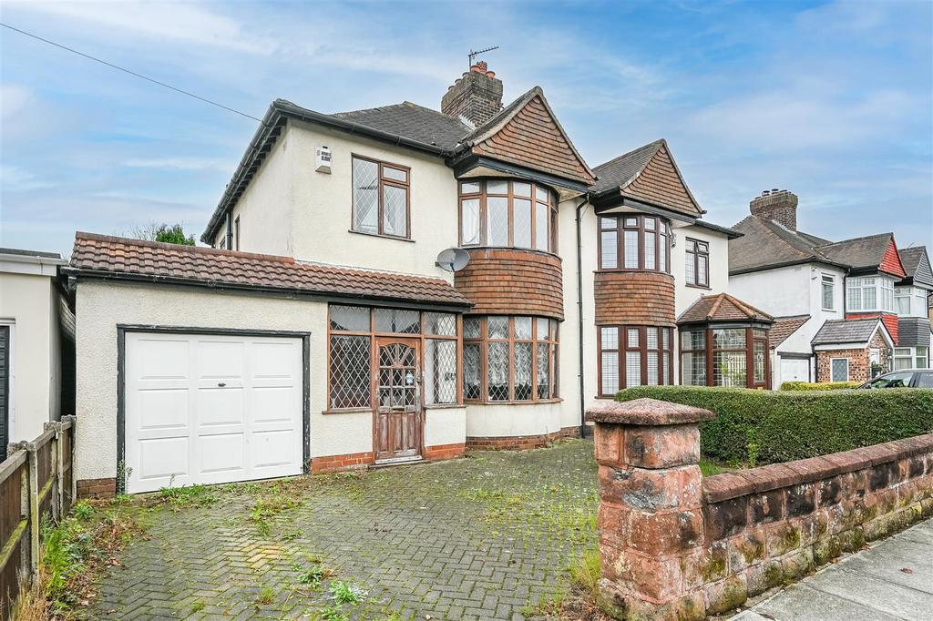 Northway, Maghull 3 bed semi-detached house - £225,000