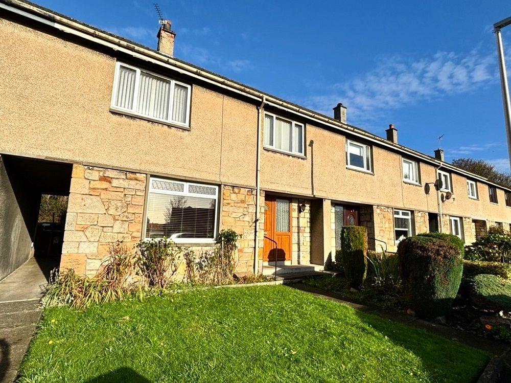 8 Craigmore Gardens, Torryburn... 3 bed terraced house - £140,000