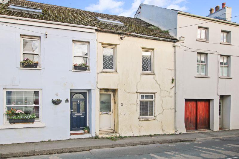 3 Wesley Terrace, Ballasalla, IM9 2DB 3 bed terraced house - £139,000