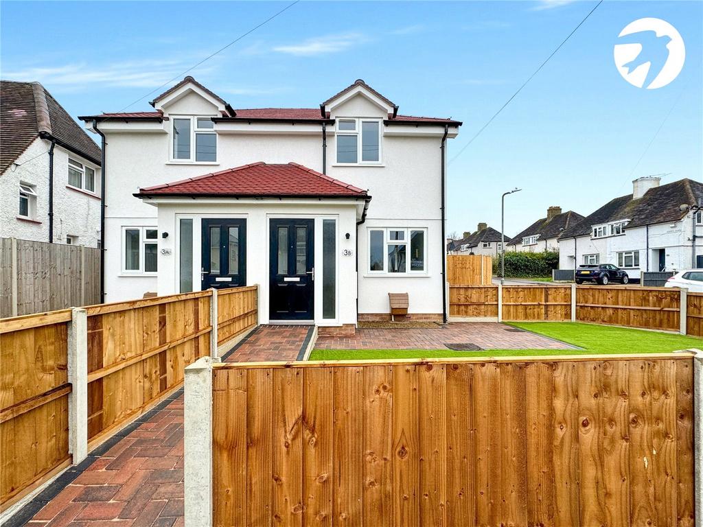 St Marys Road, Swanley, Kent, BR8 2 bed semi-detached house - £350,000