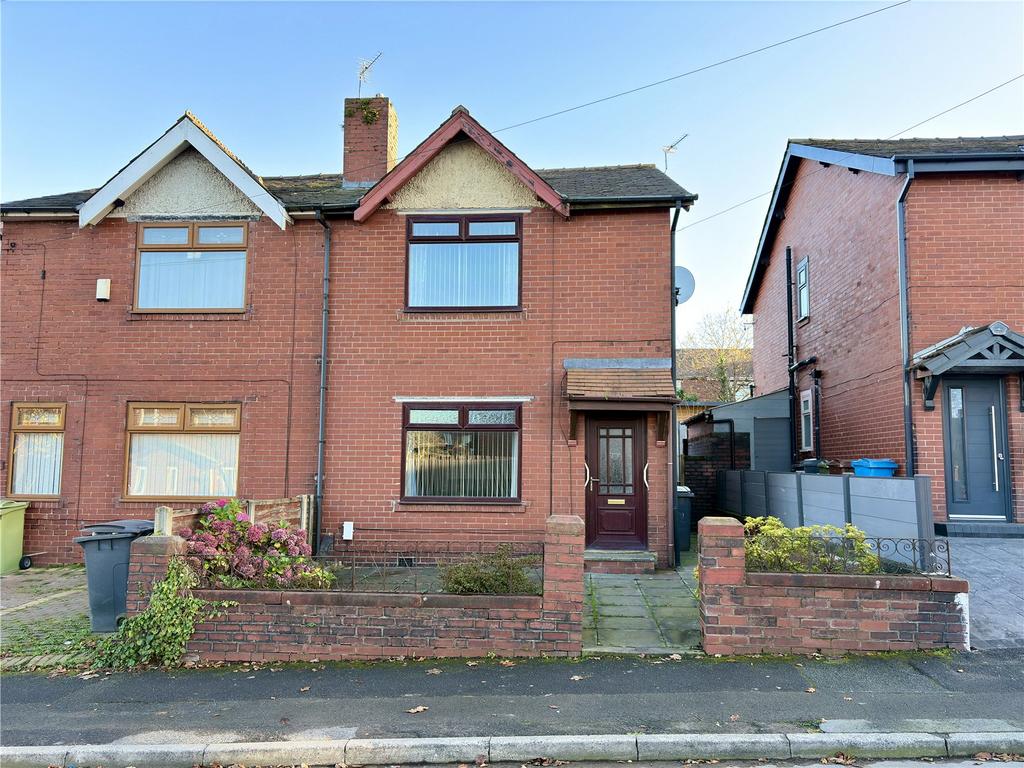 Honeywell Lane, Hathershaw, Oldham, OL8 3 bed semi-detached house - £ ...