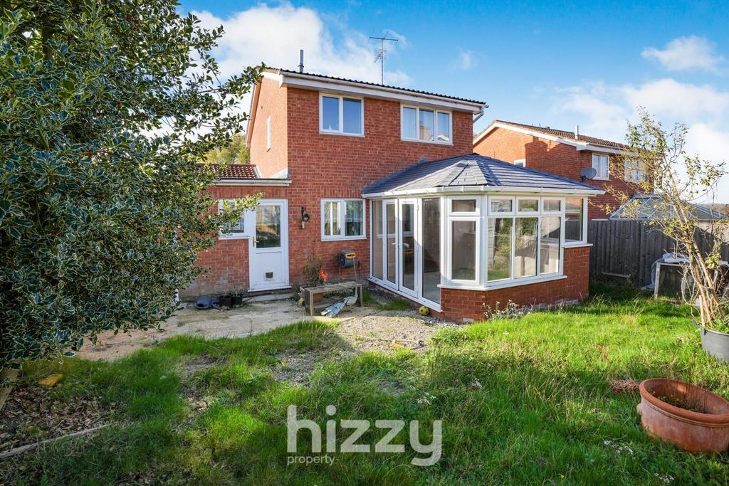 Tayler Road, Hadleigh IP7 3 bed detached house - £300,000