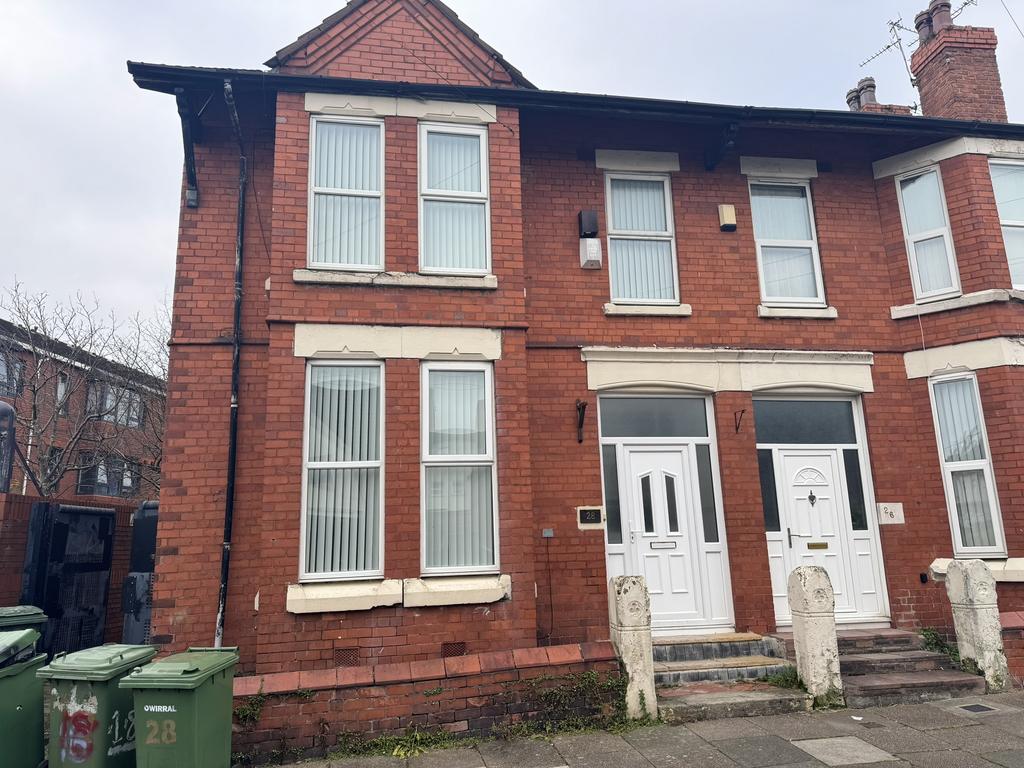 Chatsworth Road, Birkenhead CH42 3 bed end of terrace house - £950 pcm ...