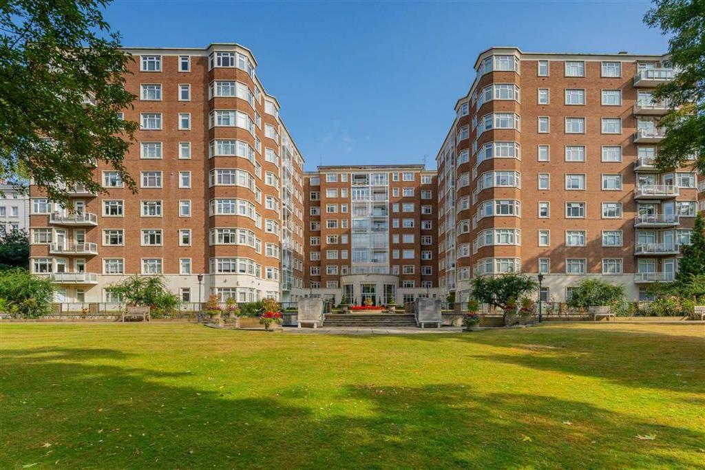 Prince's Gate, London SW7 5 bed flat for sale - £3,750,000