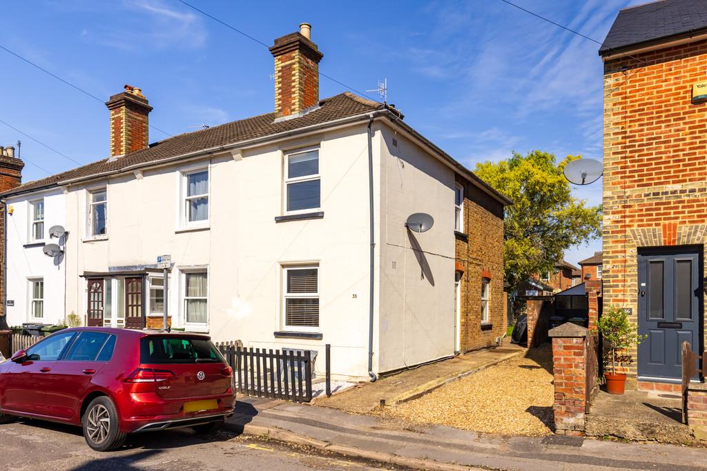 George Road, Guildford 2 bed semi-detached house - £2,250 pcm (£519 pw)
