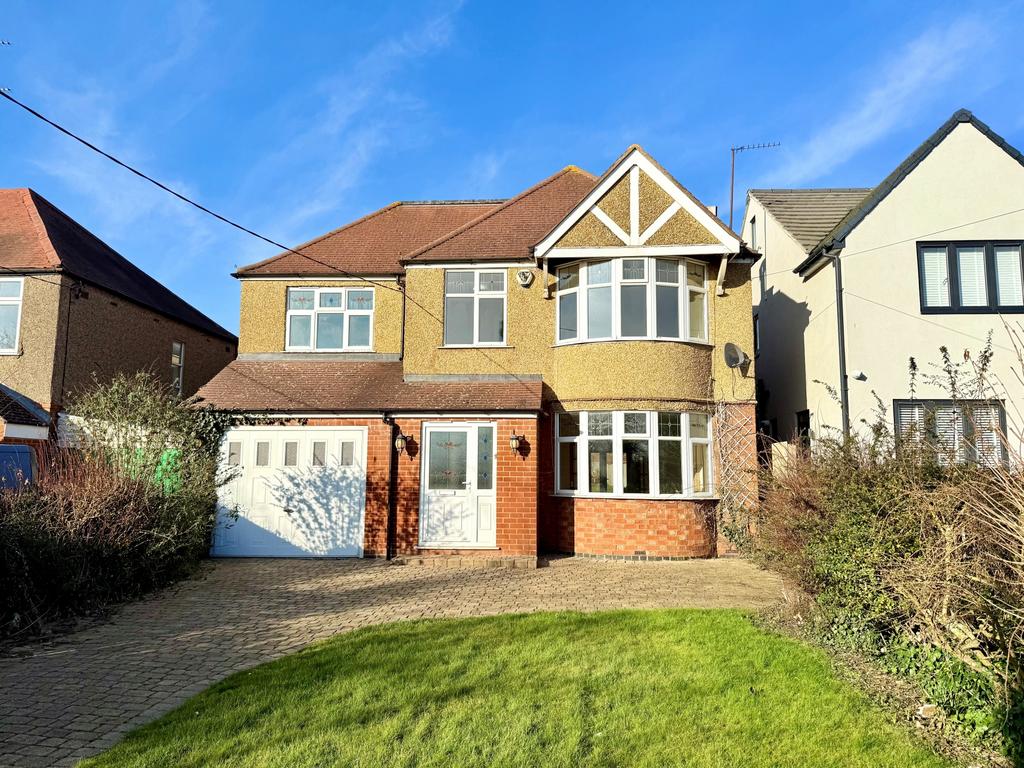 South View, Kislingbury, NN7 4AR 5 bed detached house - £549,950
