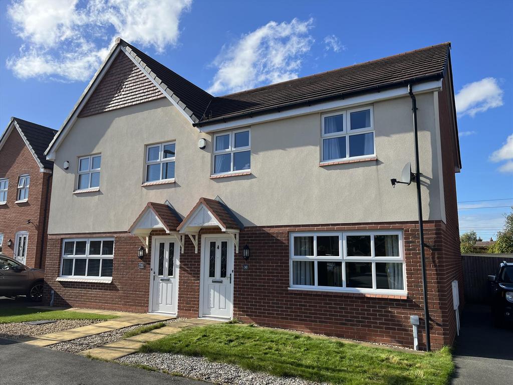 Rectory Drive, Chorley PR7 3 bed house - £215,000