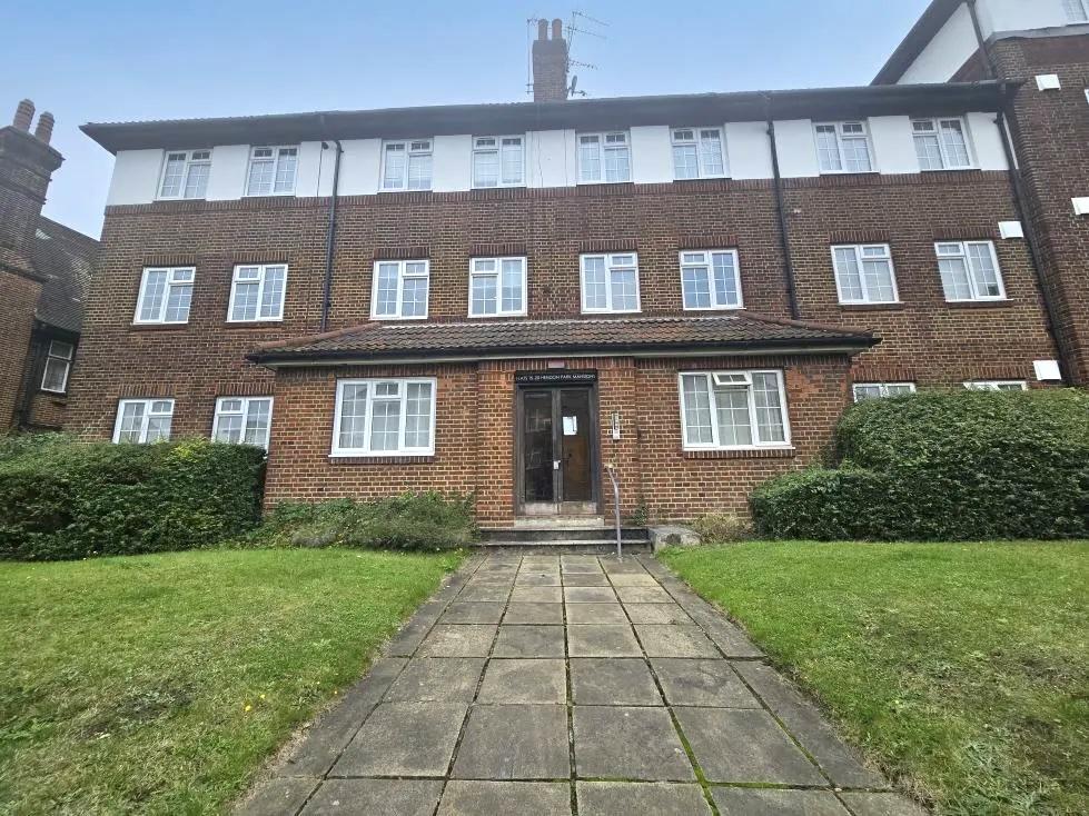 Queens Road, London, NW4 2 bed flat - £1,850 pcm (£427 pw)