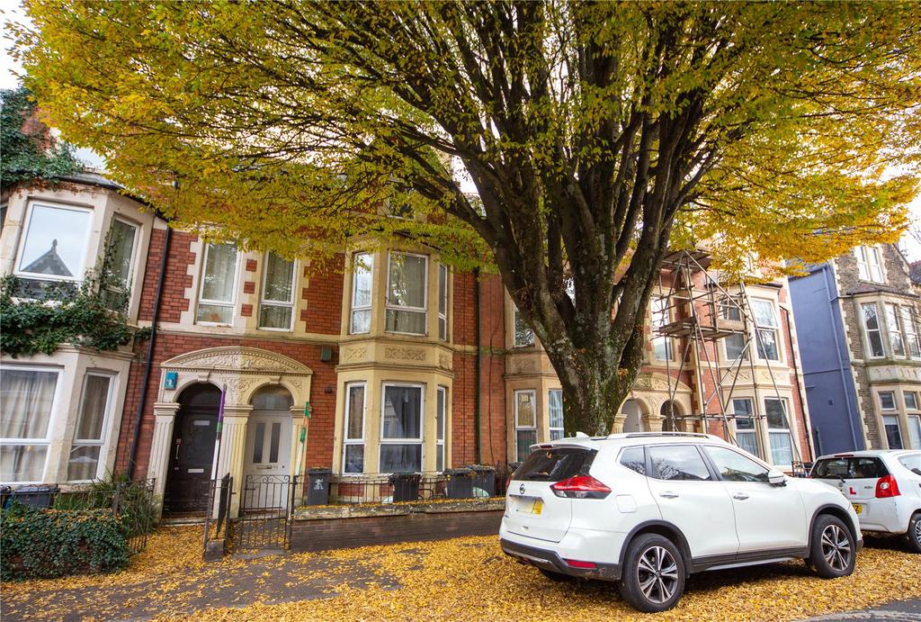 Connaught Road, Cardiff, CF24 1 bed apartment - £115,000