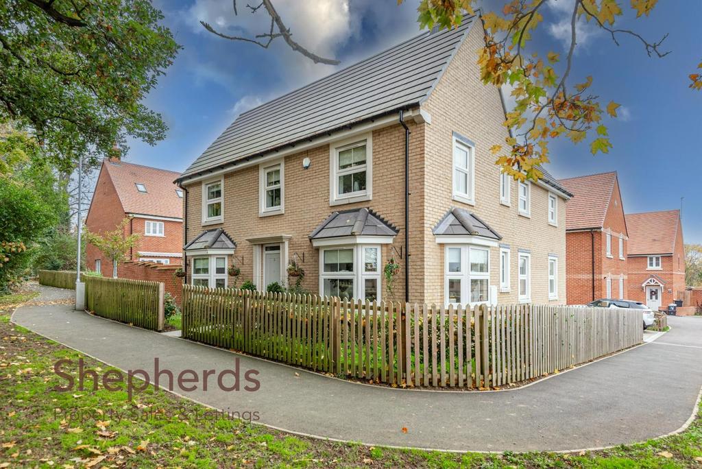 Elmer Close, Hoddesdon EN11 4 bed detached house for sale - £749,500