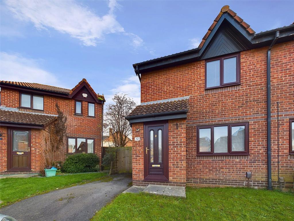 Snowdrop Close, Abbeymead... 2 bed semi-detached house - £235,000