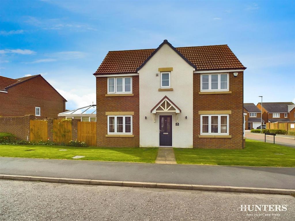 Queen Elizabeth Drive, Consett 3 bed detached house - £253,000