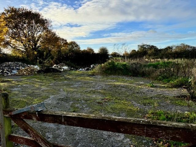 Hamlet Hill, Harlow CM19 Smallholding for sale - £600,000