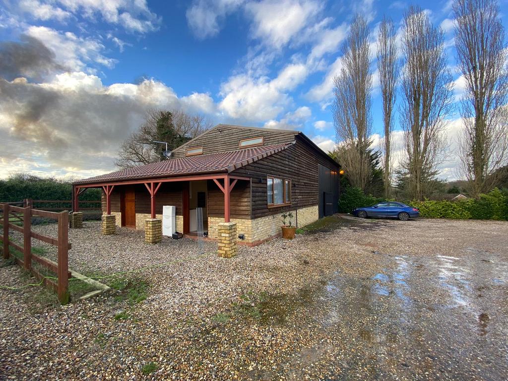 Hamlet Hill, Harlow CM19 Smallholding for sale - £600,000